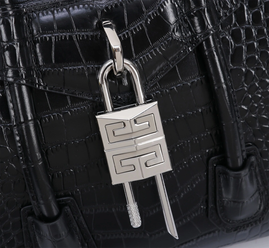 Top mirror Givenchy Top Handle Bags