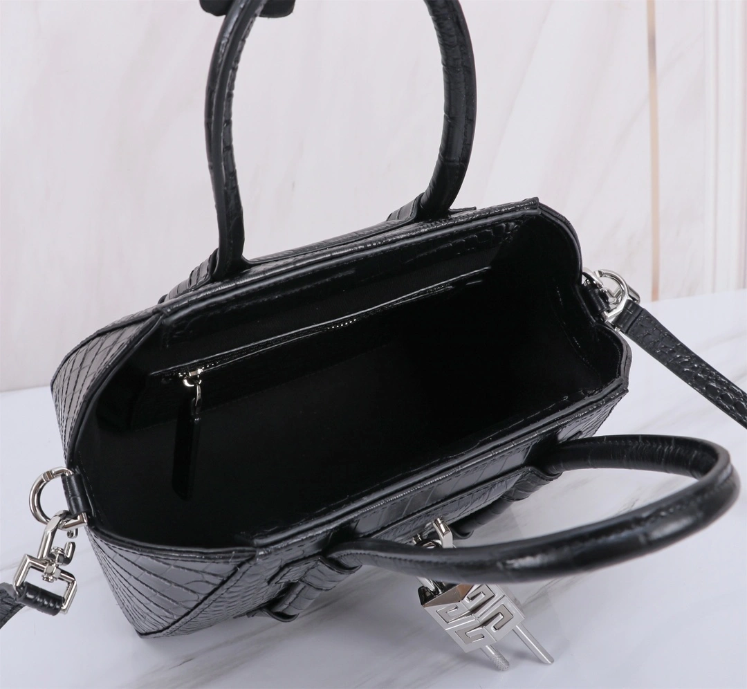 Top mirror Givenchy Top Handle Bags