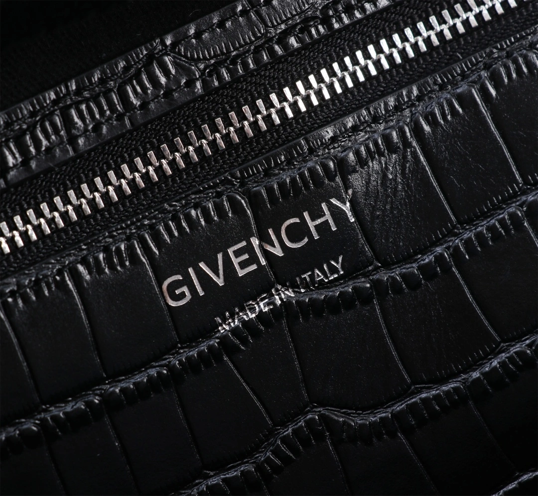 Top mirror Givenchy Top Handle Bags