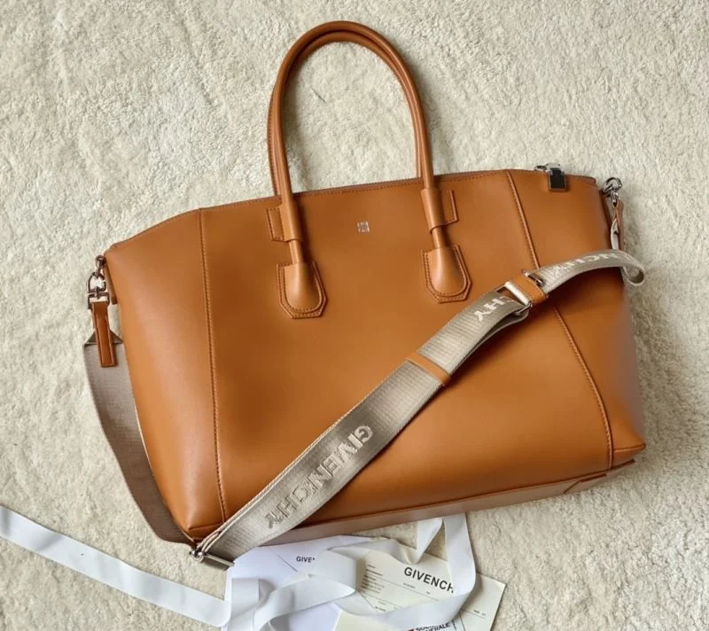 1:1 copy Givenchy Top Handle Bags