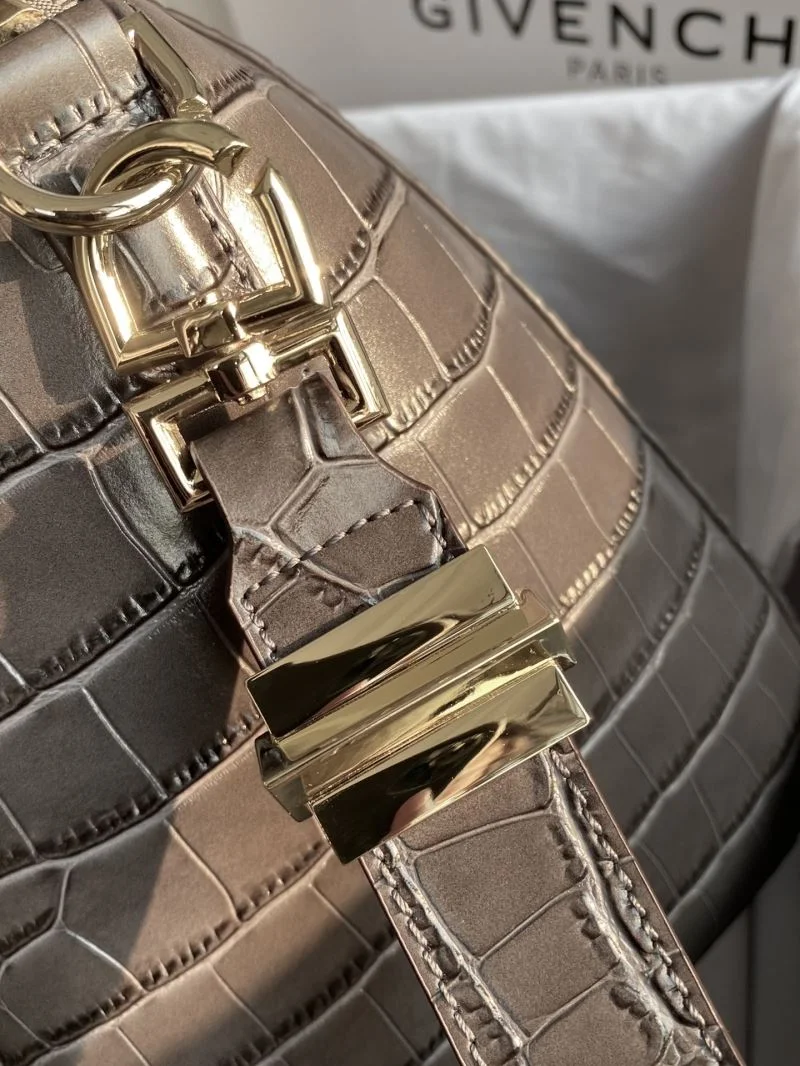 Top mirror Givenchy Top Handle Bags