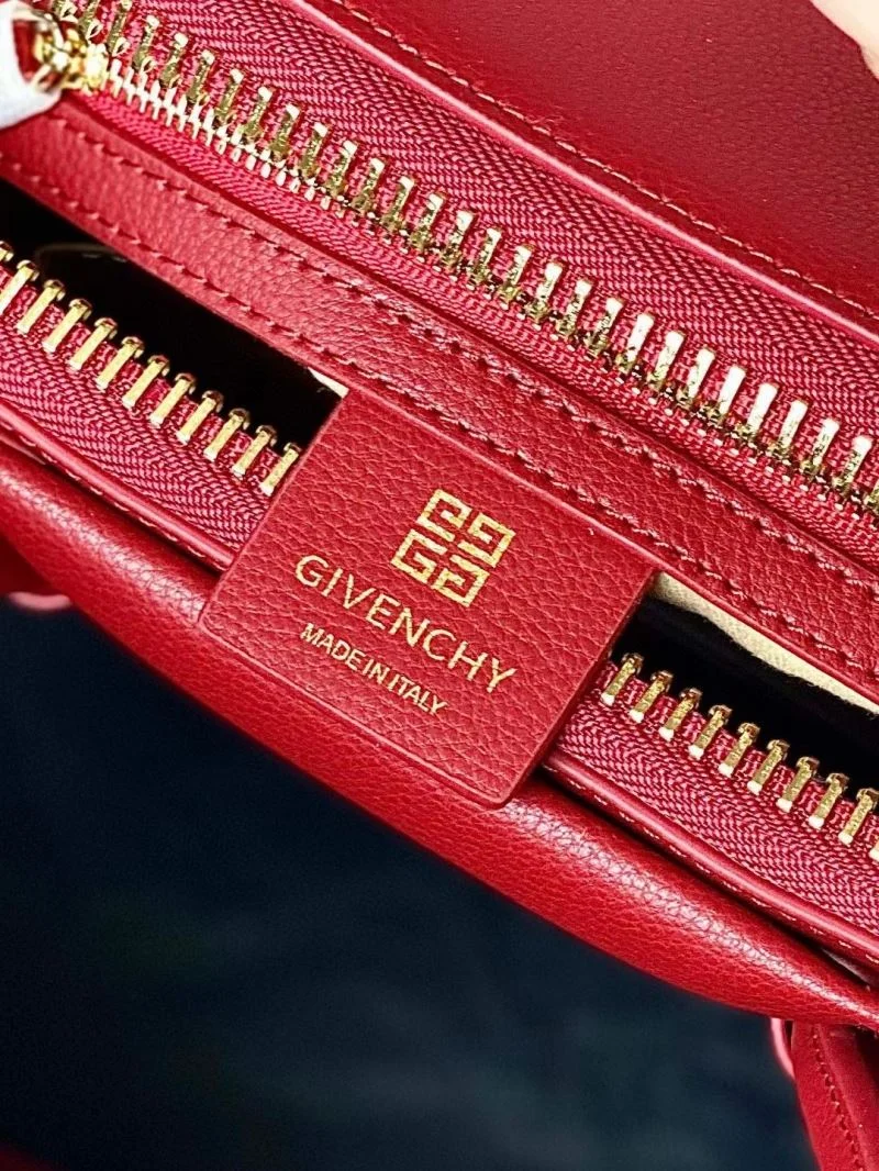 Top mirror Givenchy Top Handle Bags