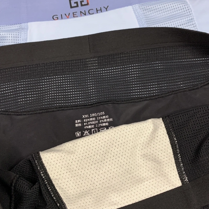 Accurate model Givenchy Underwear