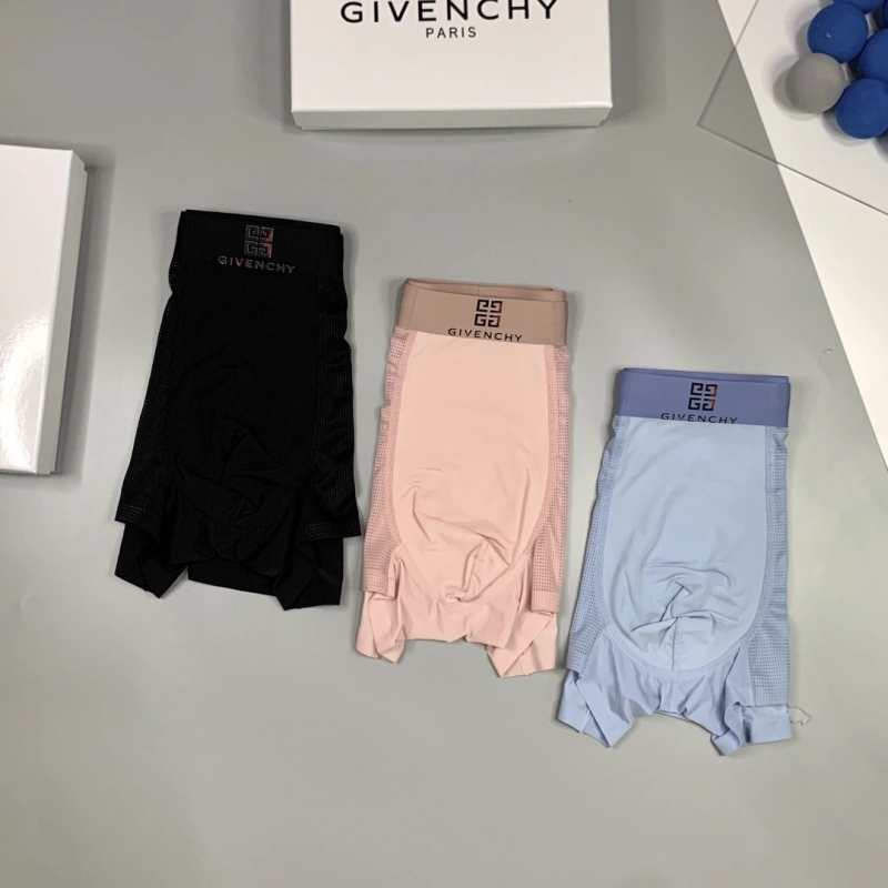 Accurate model Givenchy Underwear