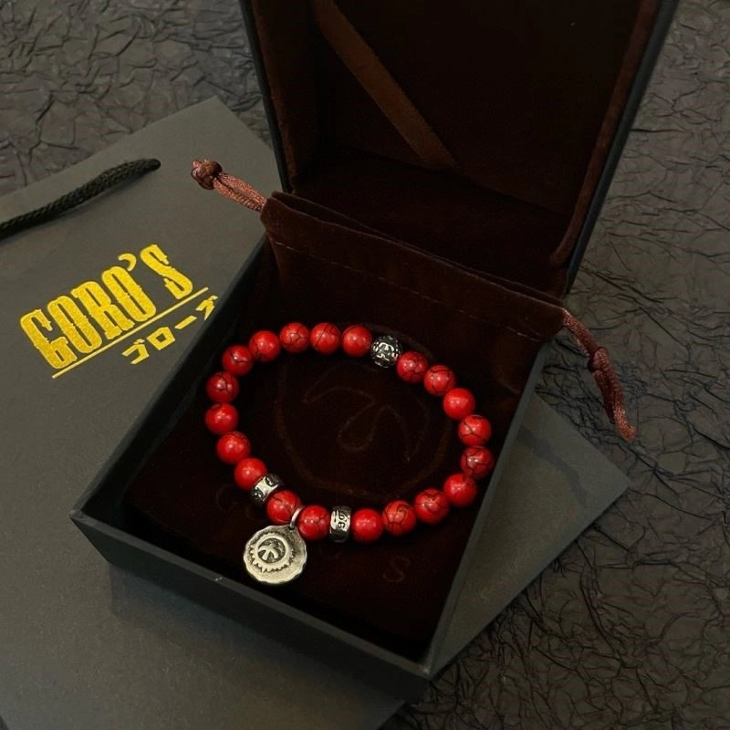 Indistinguishable Goros Bracelets
