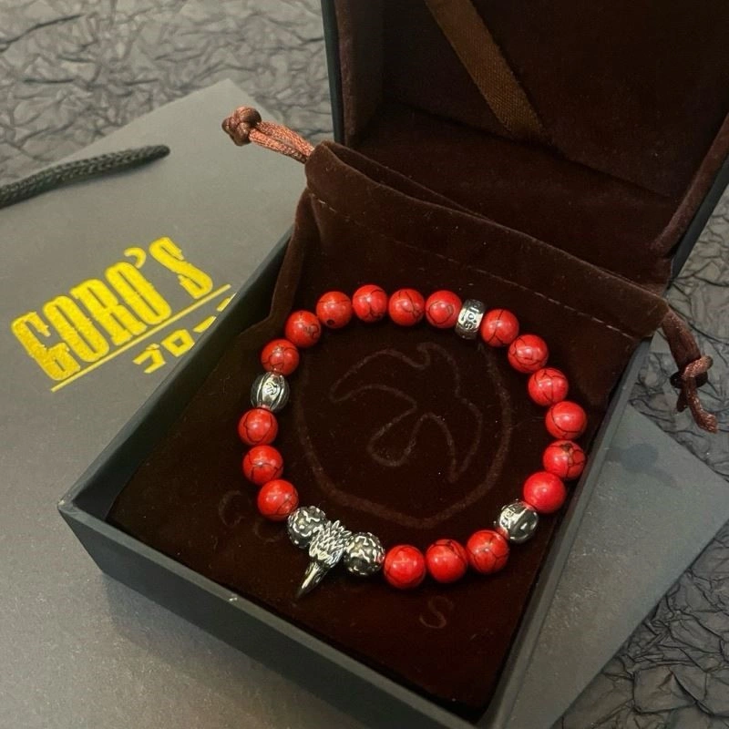 Indistinguishable Goros Bracelets