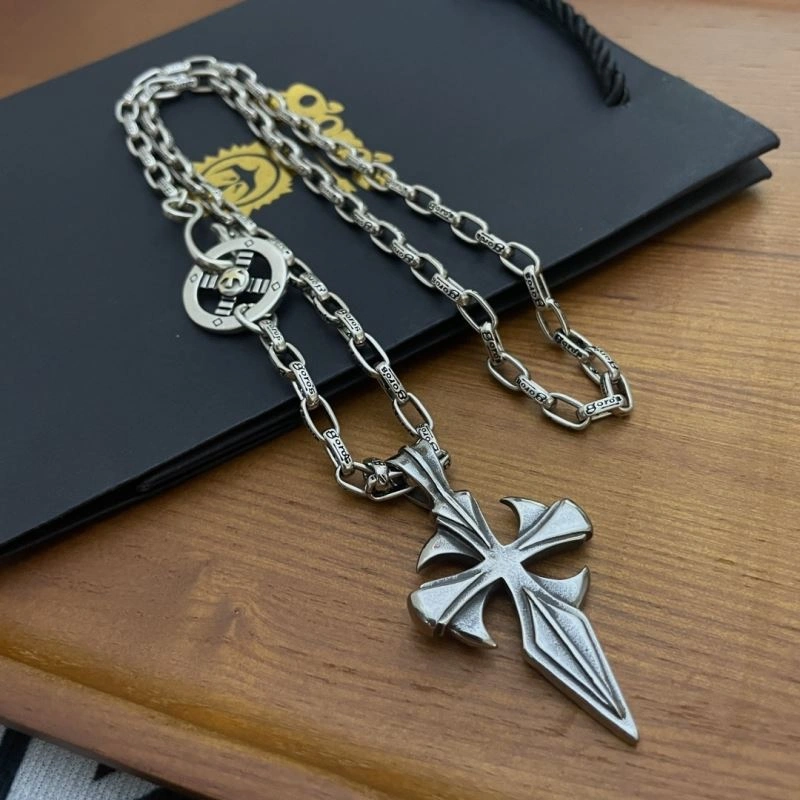 Discounted Goros Necklaces