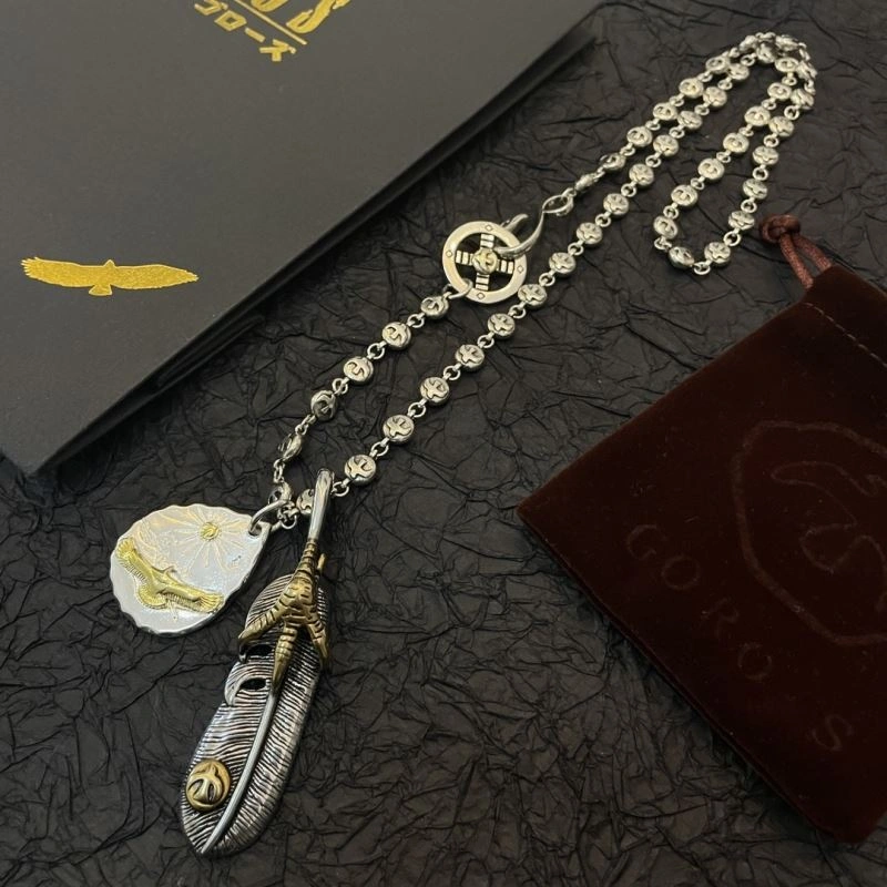 Low-cost Goros Necklaces