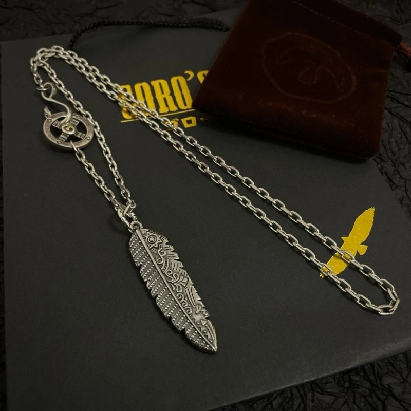 Low-cost Goros Necklaces