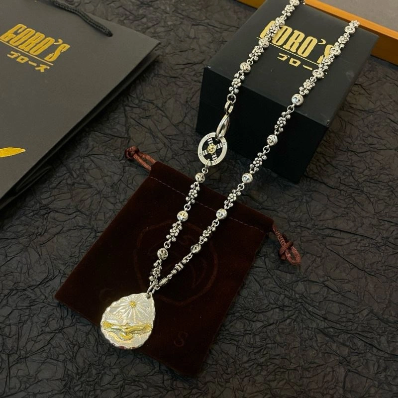 Low-cost Goros Necklaces