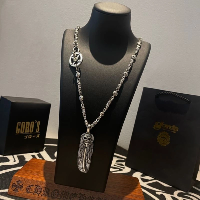 Low-cost Goros Necklaces