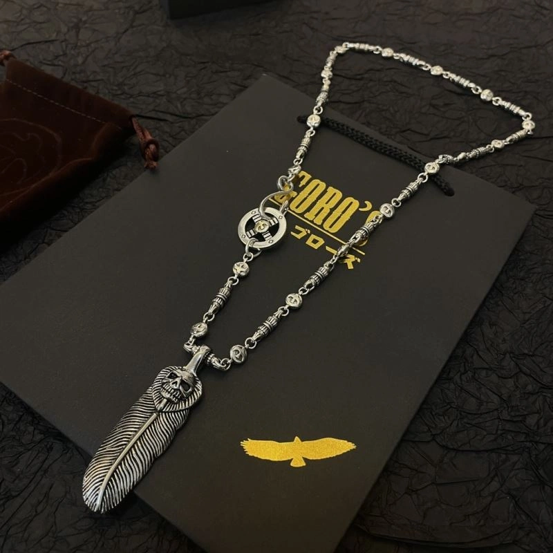 Low-cost Goros Necklaces