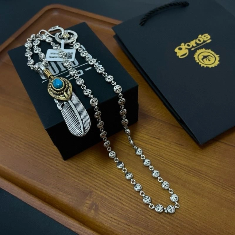 Low-cost Goros Necklaces