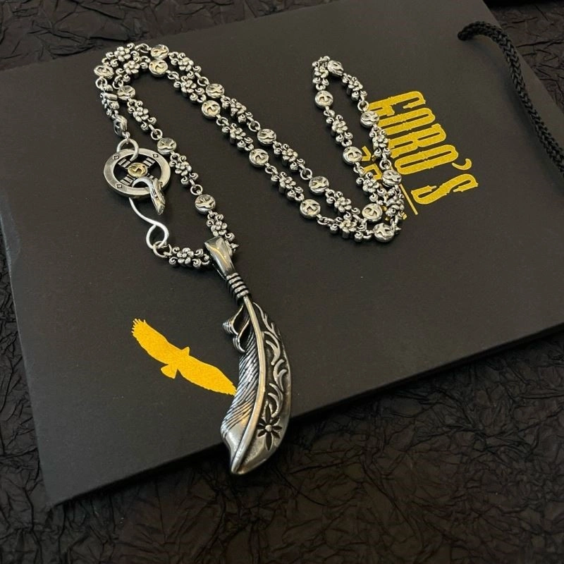 Low-cost Goros Necklaces