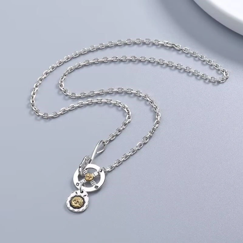 Low-cost Goros Necklaces