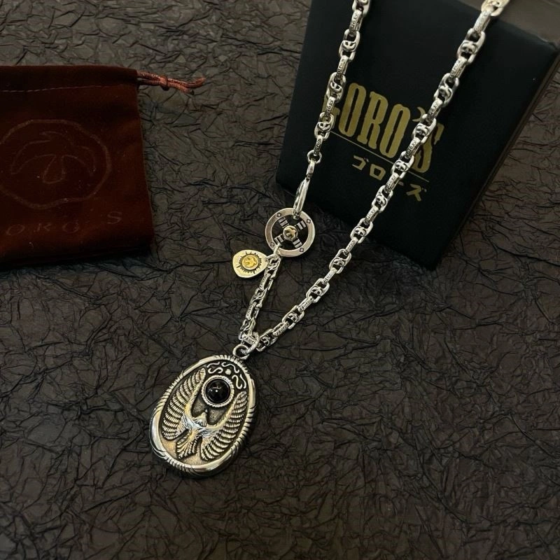 Low-cost Goros Necklaces