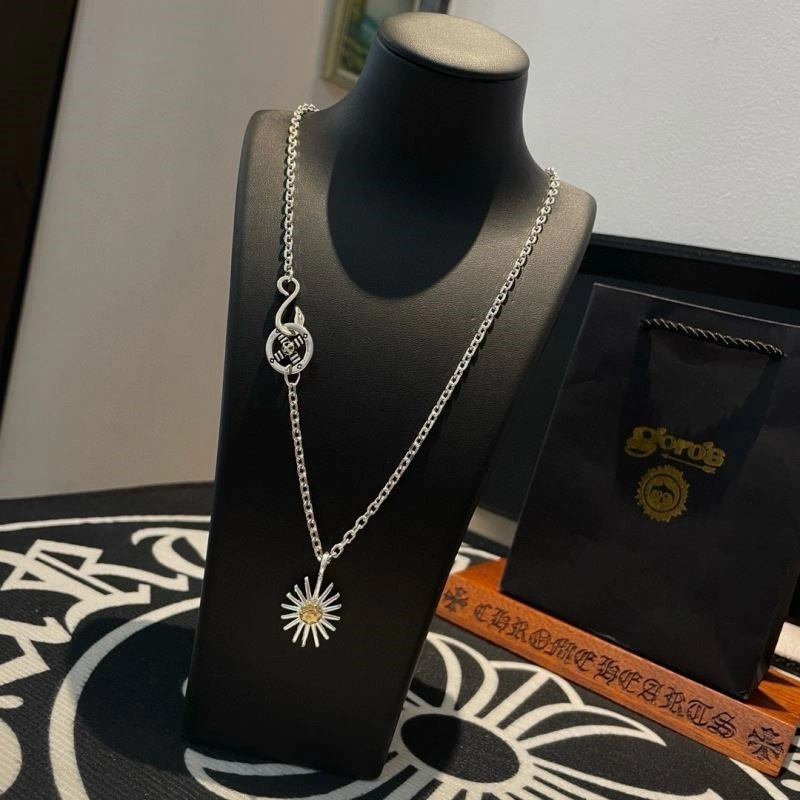 Low-cost Goros Necklaces