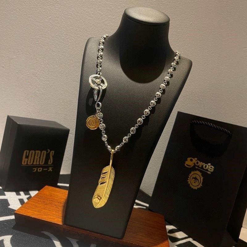Low-cost Goros Necklaces