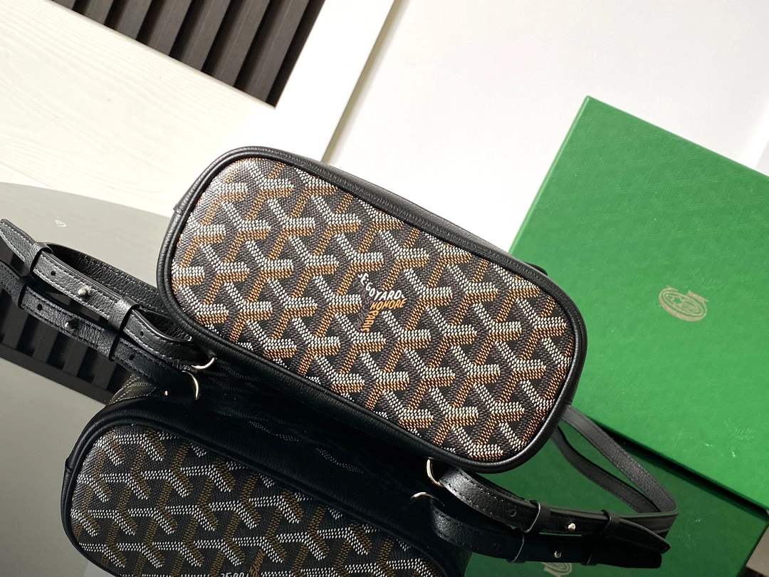 Accurate model Goyard Backpacks