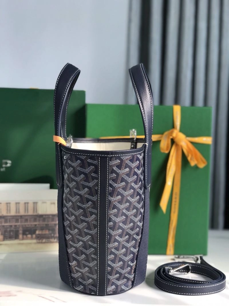 Top mirror Goyard Bucket Bags