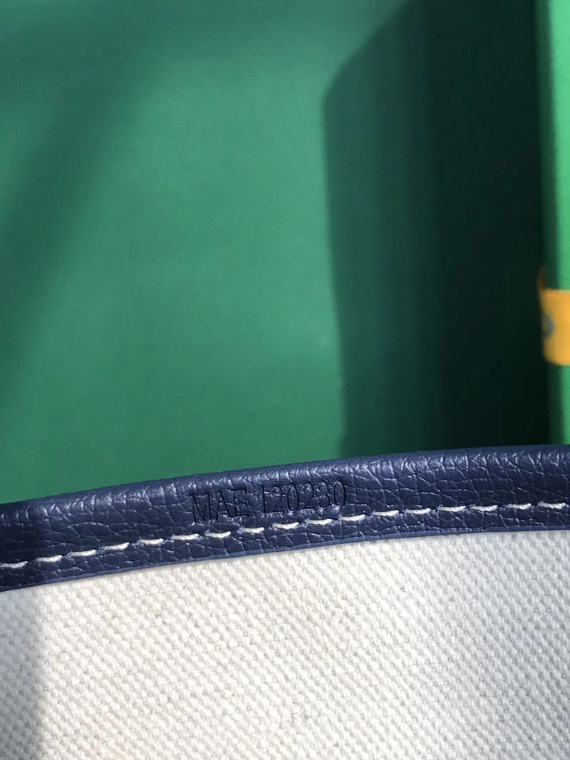 Top mirror Goyard Bucket Bags