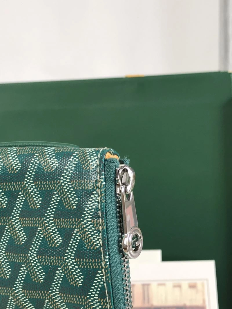 Bargain Goyard Clutch Bags