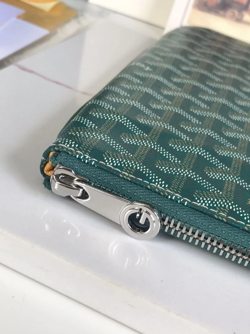 Bargain Goyard Clutch Bags