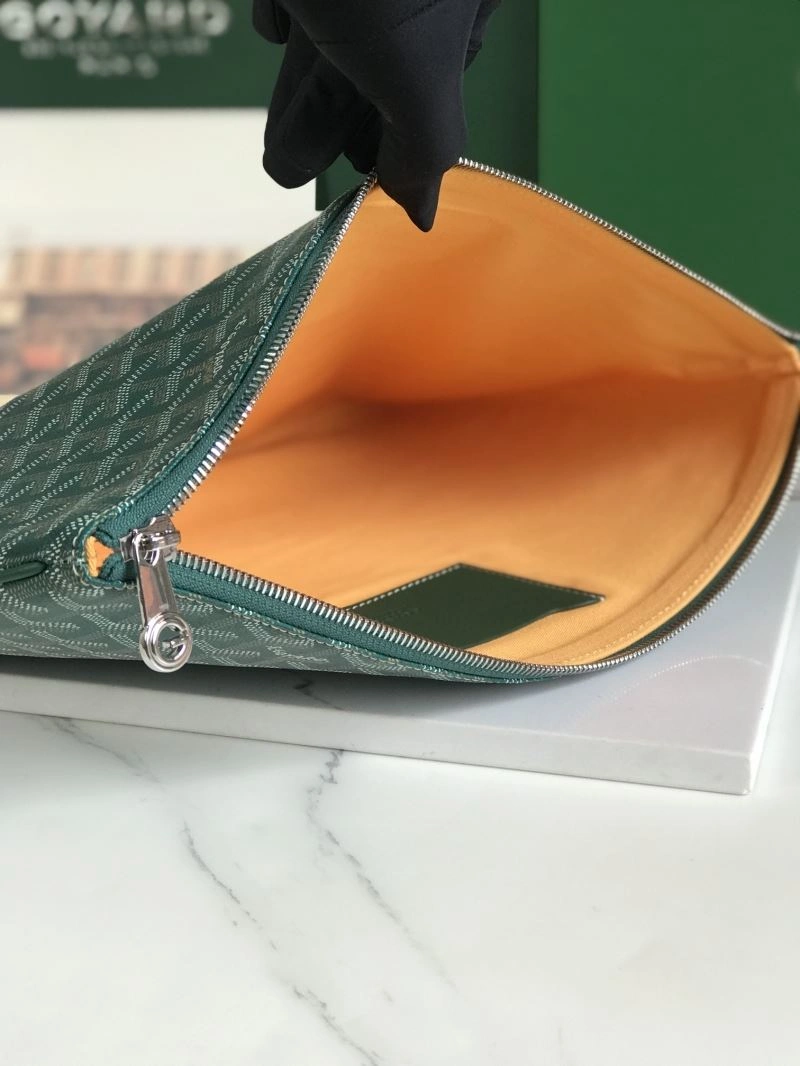 Bargain Goyard Clutch Bags
