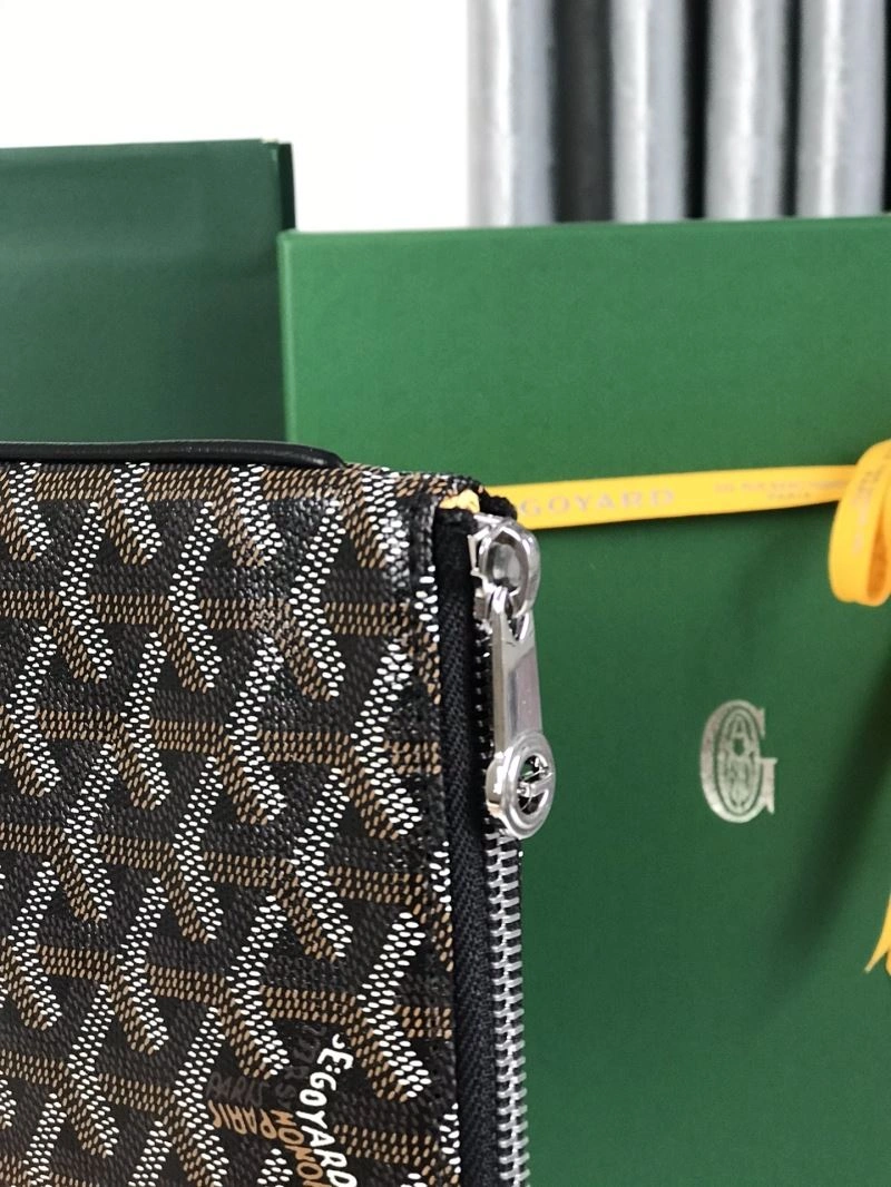 Budget-friendly Goyard Clutch Bags