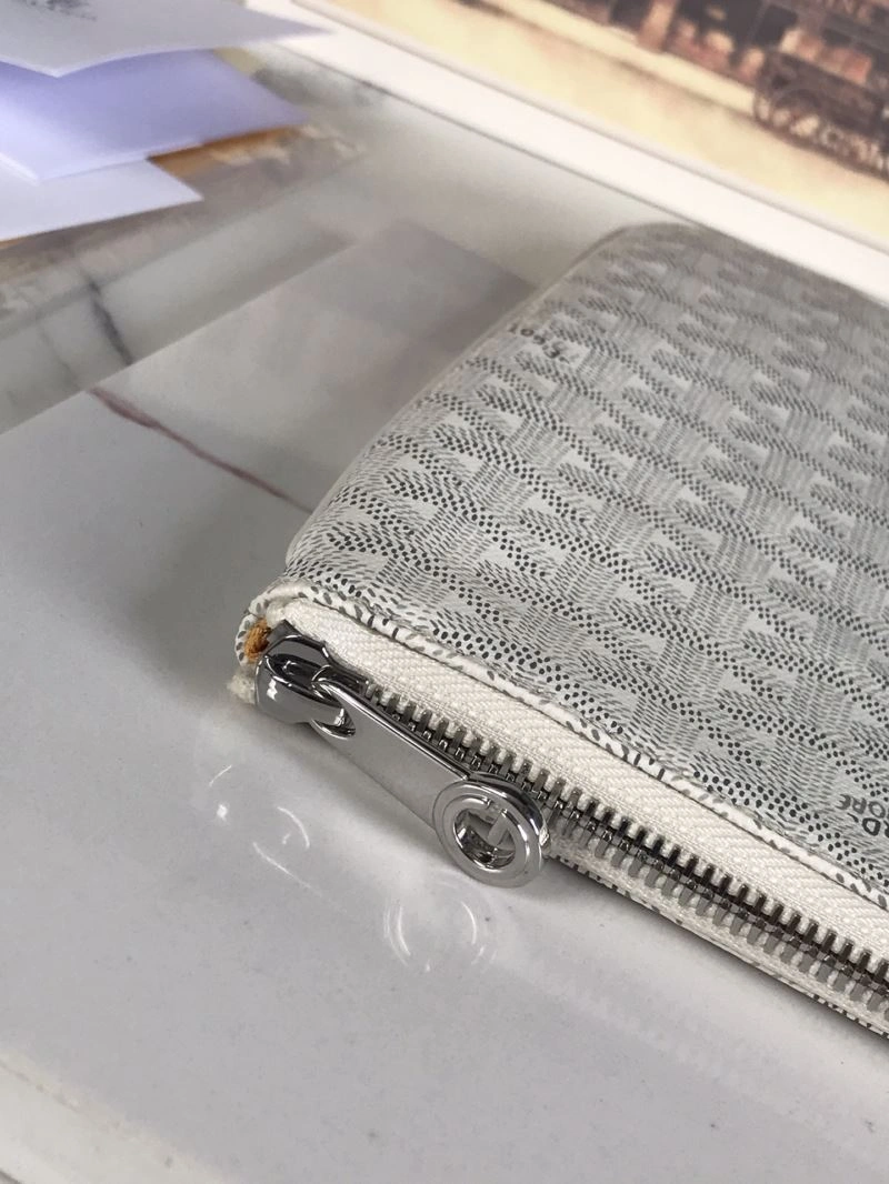 Legit Goyard Clutch Bags