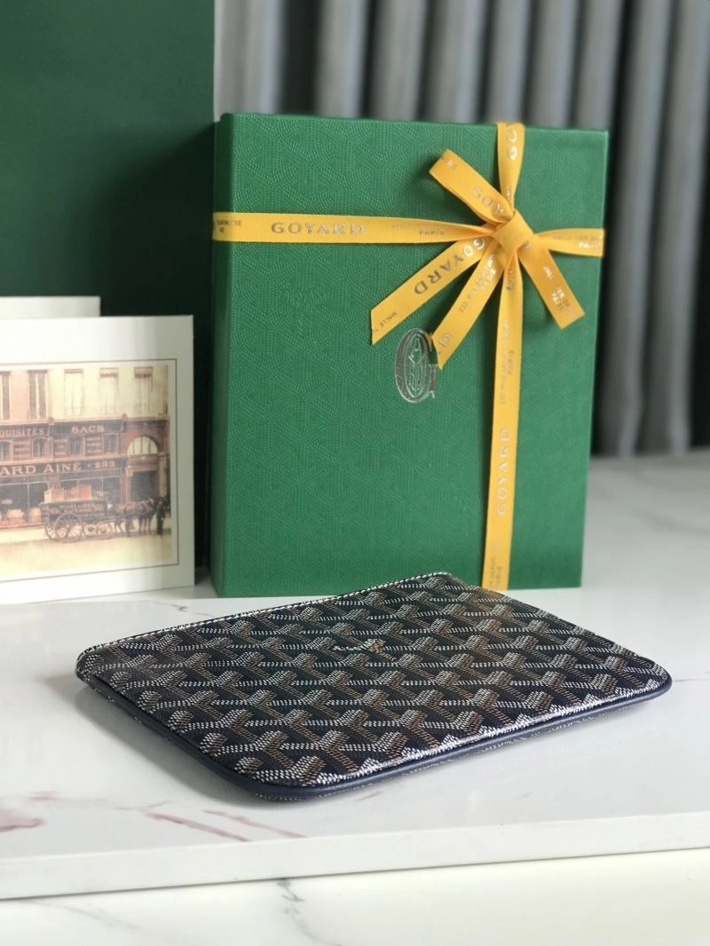 Reasonably priced Goyard Clutch Bags