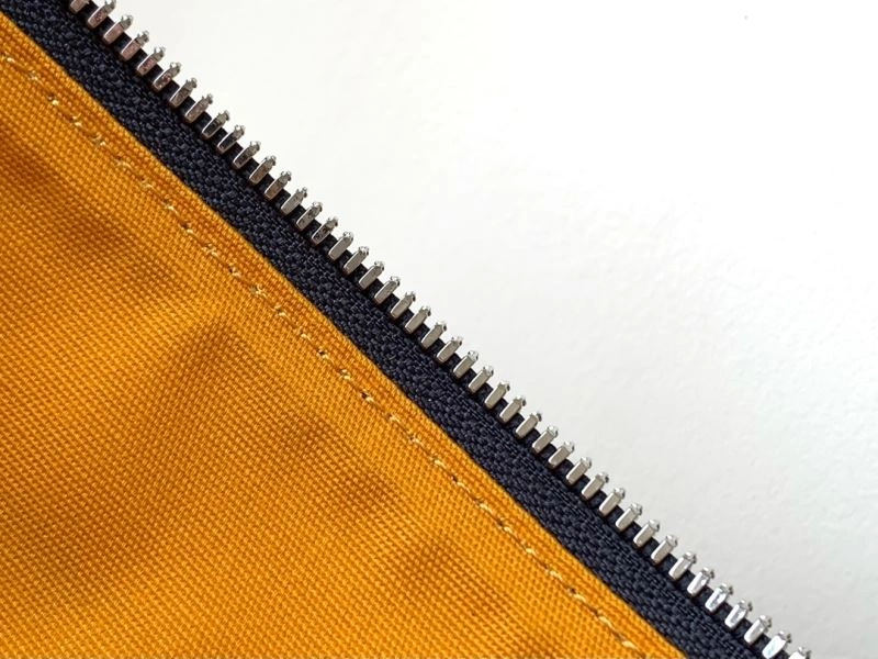 Value-priced Goyard Clutch Bags