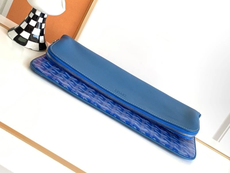Indistinguishable Goyard Clutch Bags