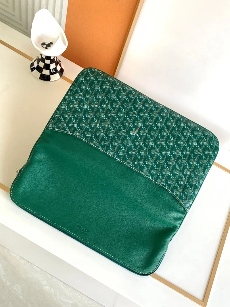 Indistinguishable Goyard Clutch Bags