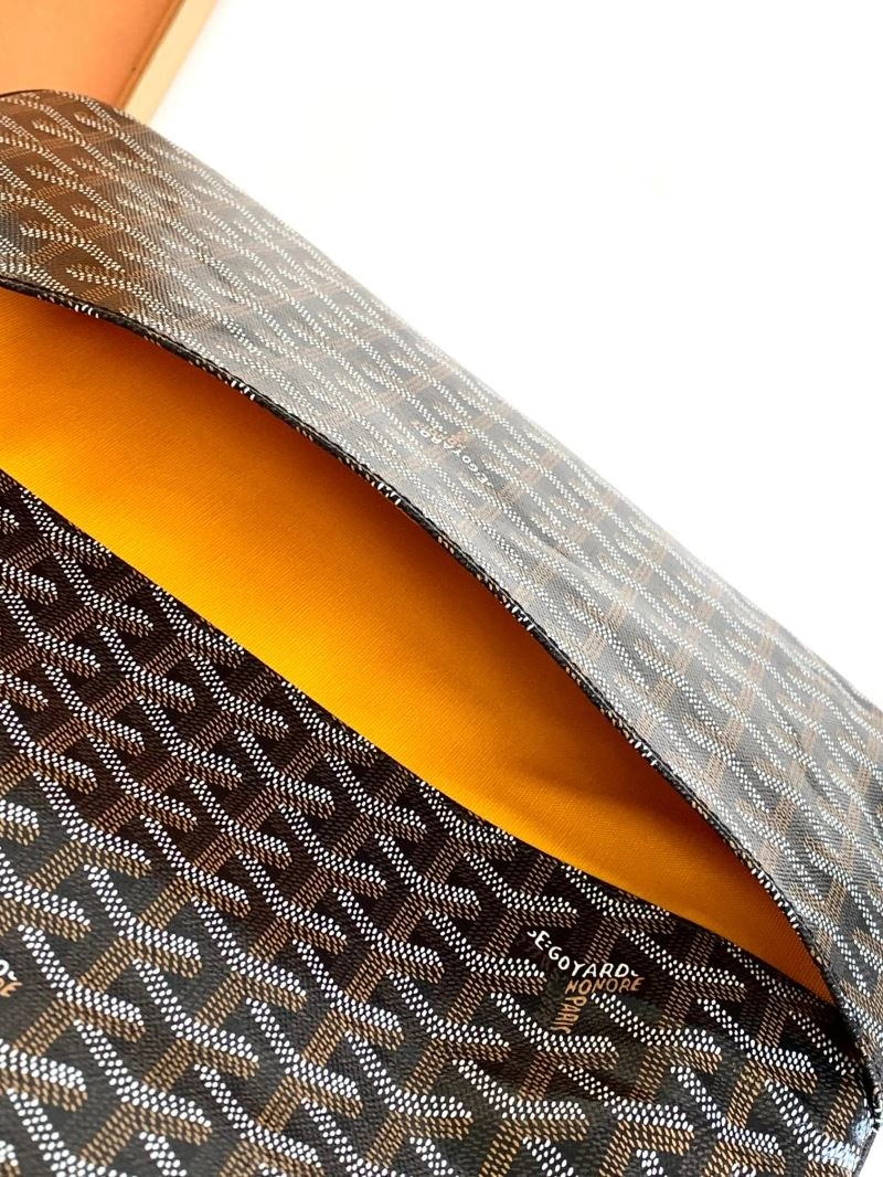 Accurate model Goyard Clutch Bags