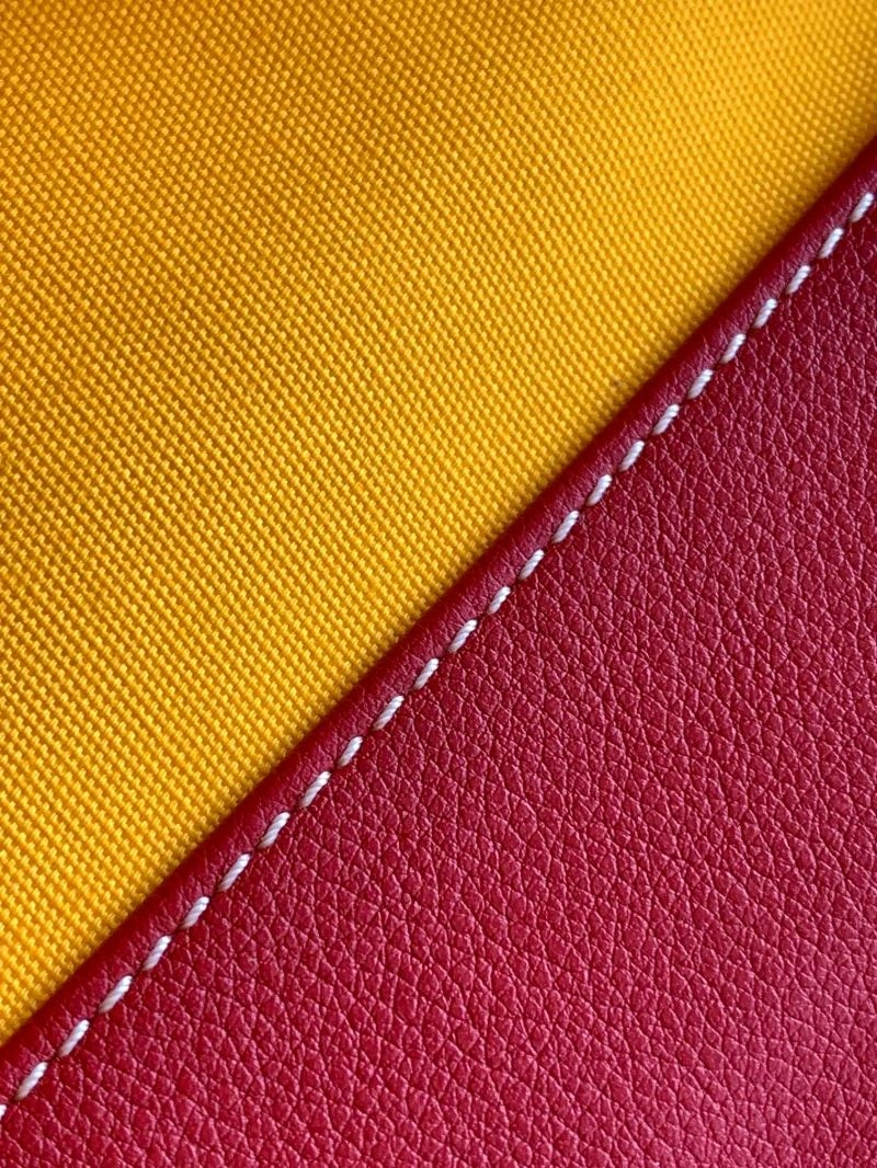 Accurate model Goyard Clutch Bags