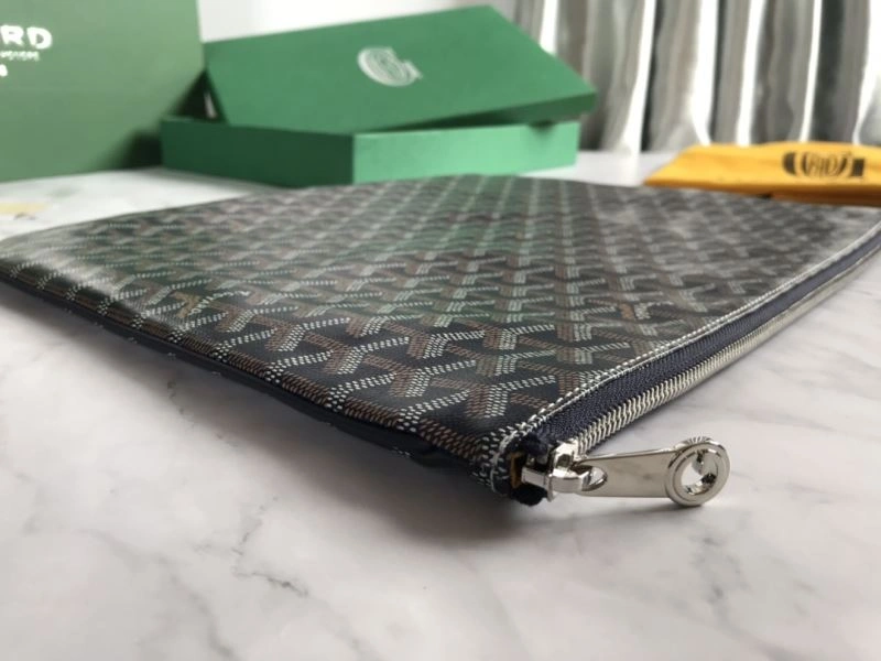 Budget-friendly Goyard Clutch Bags