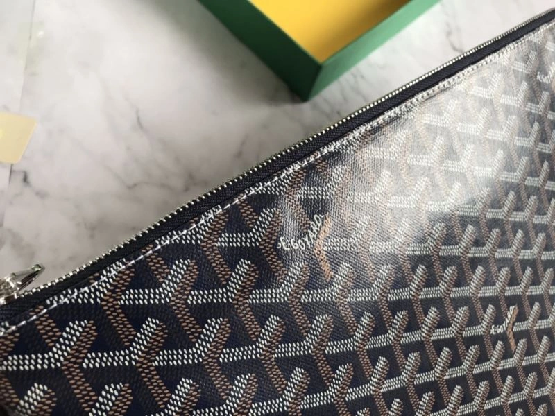 Budget-friendly Goyard Clutch Bags
