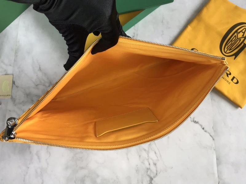 Budget-friendly Goyard Clutch Bags