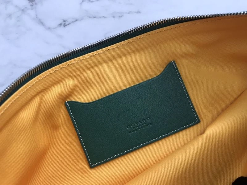 Value-priced Goyard Clutch Bags