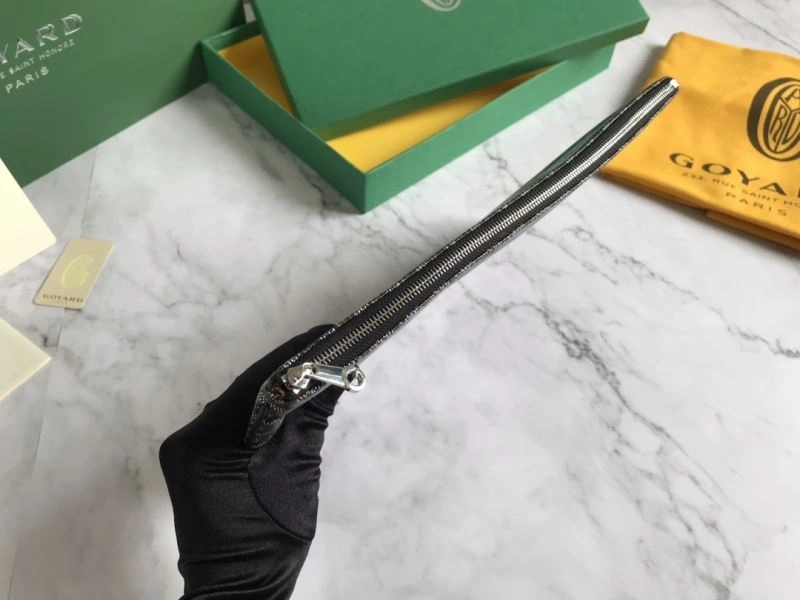 Budget-friendly Goyard Clutch Bags