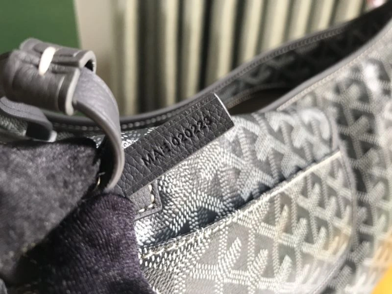 Bargain Goyard Hobo Bags