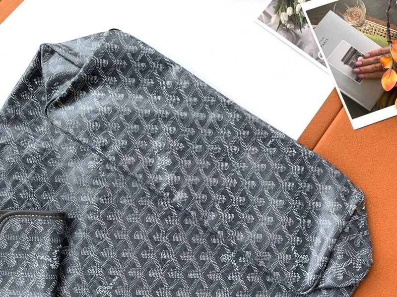 Low-cost Goyard Hobo Bags