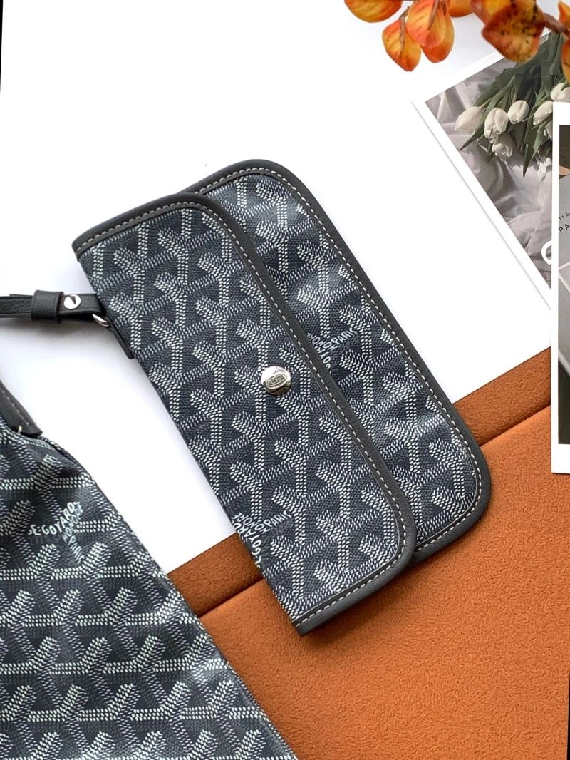 Low-cost Goyard Hobo Bags