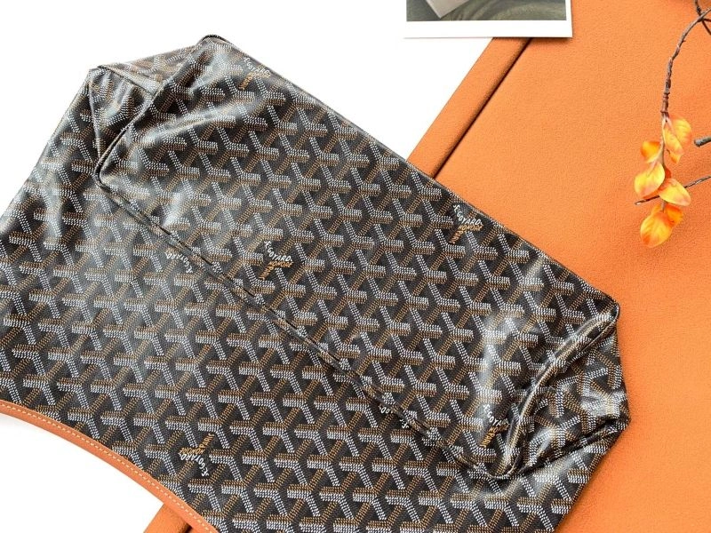 Low-cost Goyard Hobo Bags