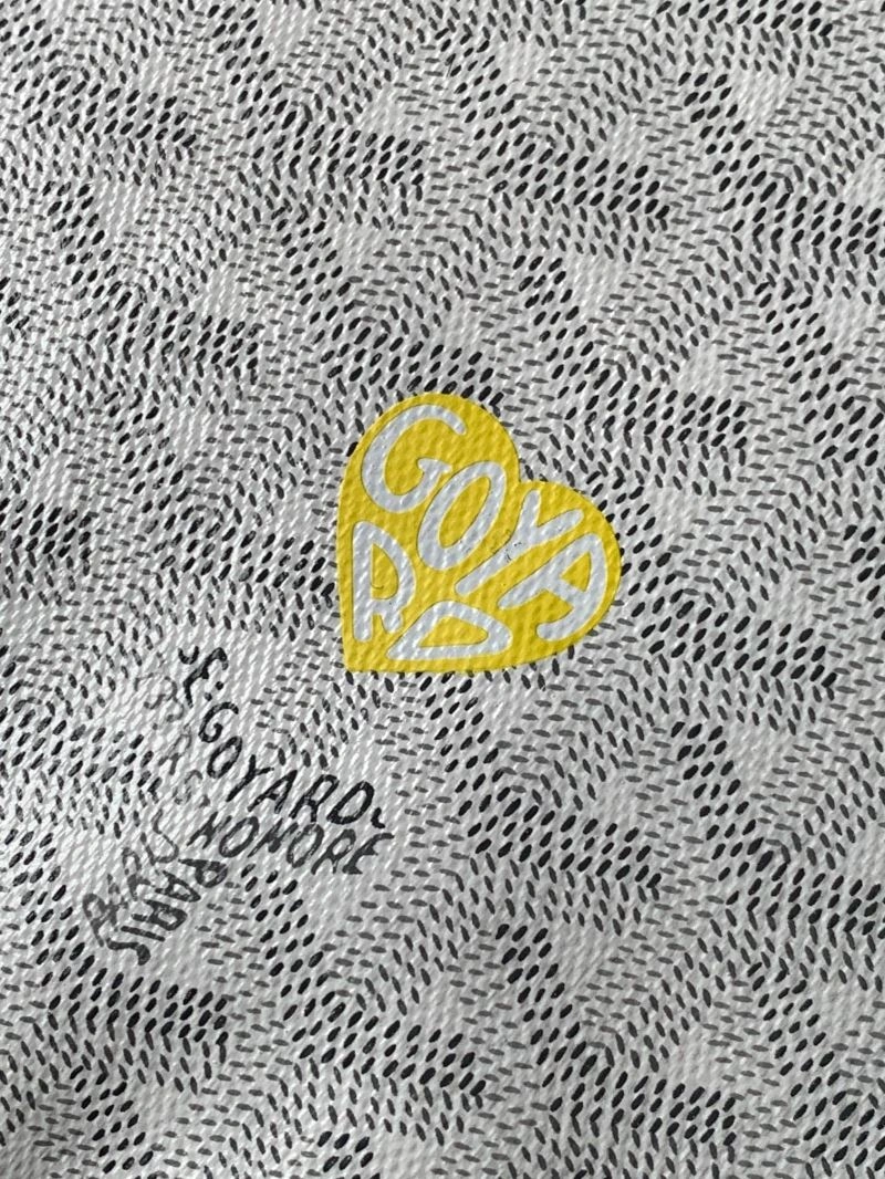 Budget-friendly Goyard Hobo Bags