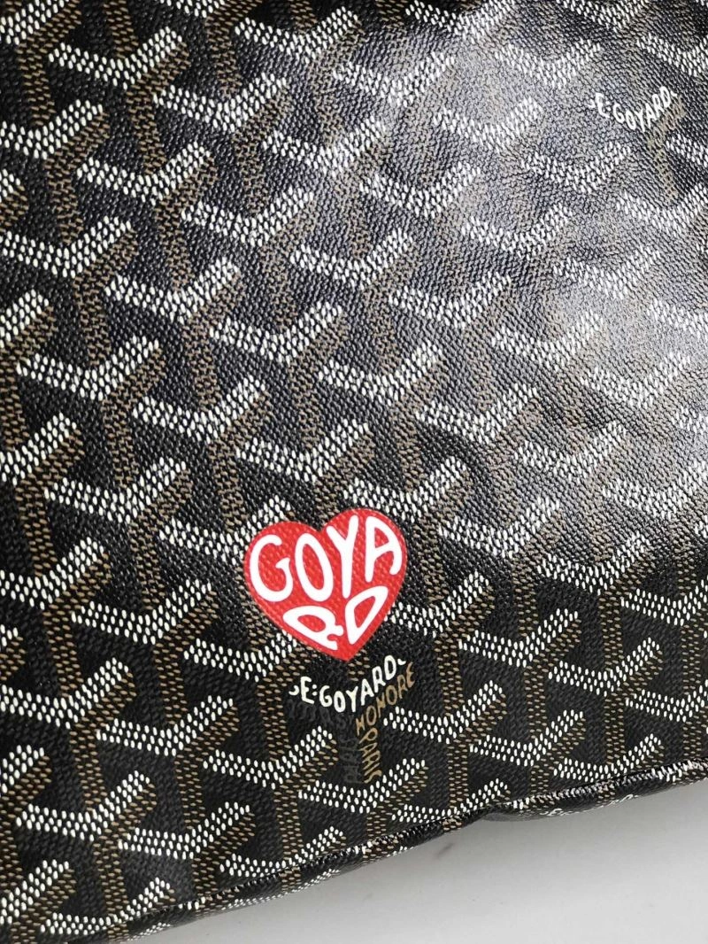 Low-cost Goyard Hobo Bags