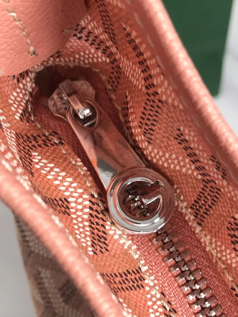 Value-priced Goyard Hobo Bags