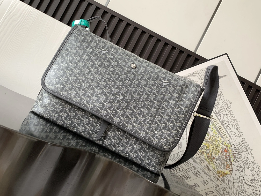 Goyard Satchel Bags