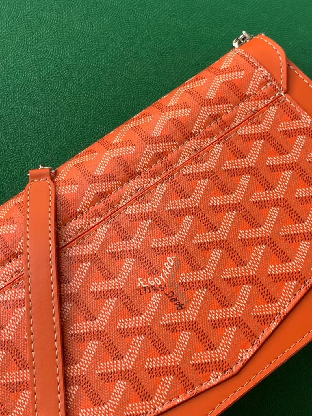 Reasonably priced Goyard Satchel Bags